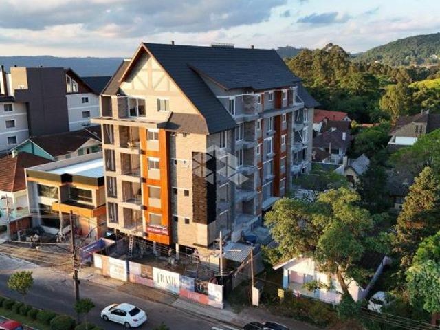 Apartamento com 86 m2 de área em prédio de alto padrão na serra gaúcha