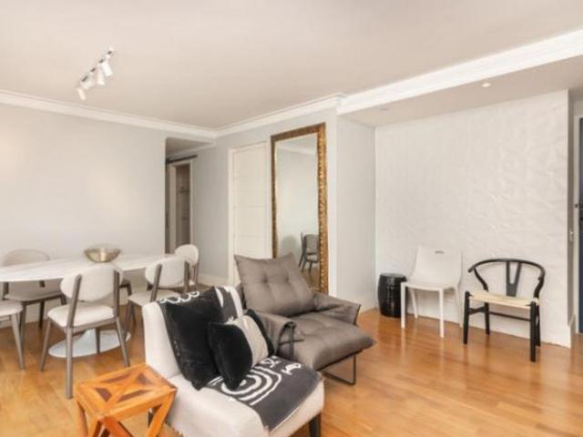 Apartamento com 86m² de área útil, 3 dormitórios sendo 1 suíte, 2 vagas
