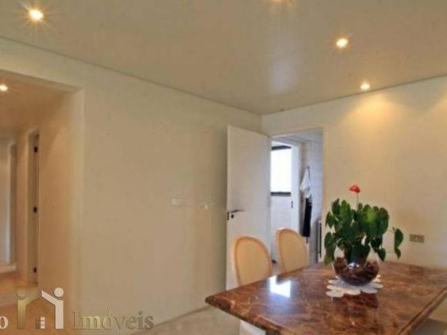 Apartamento com 86m², 2 dormitórios sendo 1 suíte e 3 vagas