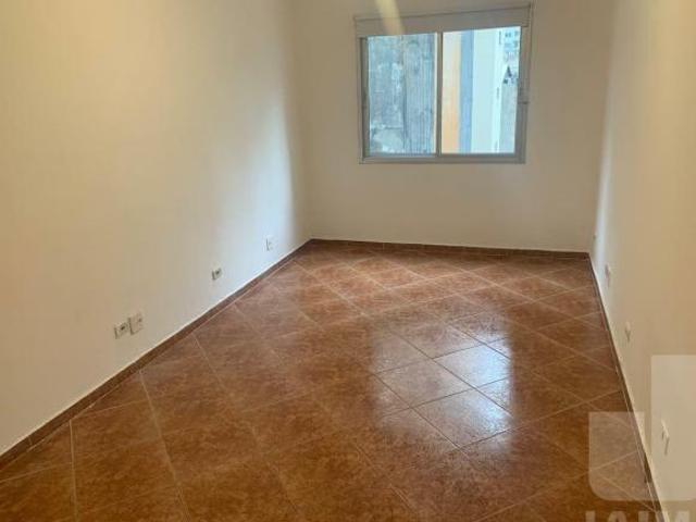 Apartamento com 87 m2, 1 dormitorio, ótima localização de Pinheiros