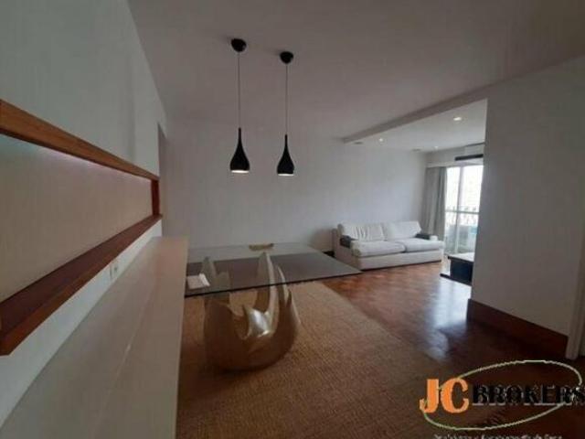 Apartamento com 87 m², 2 Dormitórios, Living para 2 ambientes, Varanda, 2 Vagas