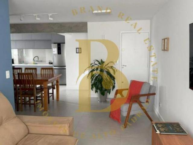 Apartamento com 90 m², 3 quartos sendo 1 suíte à venda no bairro Brooklin