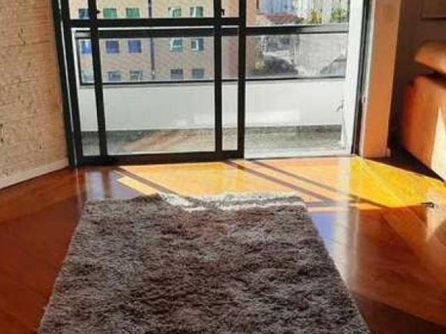 Apartamento com 90 m² de área útil, 2 vagas de garagem, amplo living, 3 dormitórios sendo 1 suíte