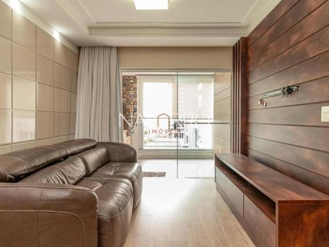 Apartamento com 92 m², 3 quartos sendo 1 suíte à venda no bairro Parque Campolim