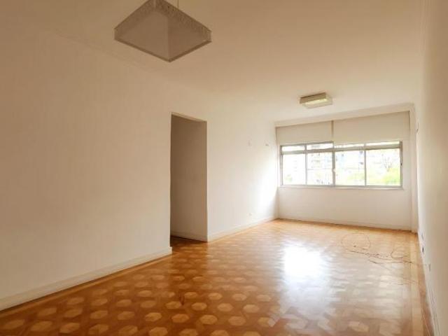Apartamento com 92 m² e 2 quartos à venda na Vila Madalena