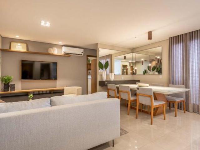 Apartamento com 93 m² e 3 quartos à venda em Águas Sul