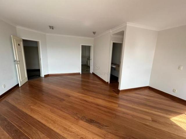 Apartamento com 94m², 2 suítes e 2 vagas no Condomínio Classic