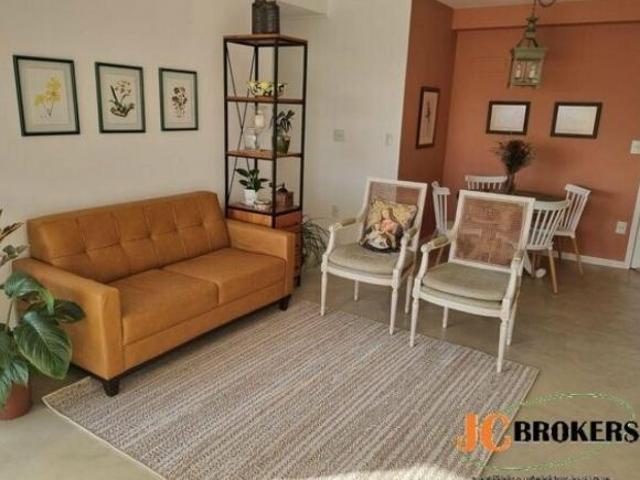 Apartamento com 95 m², 3 Dormitórios, sendo 1 suíte, Living para 2 ambientes, Varanda, 2 Vagas