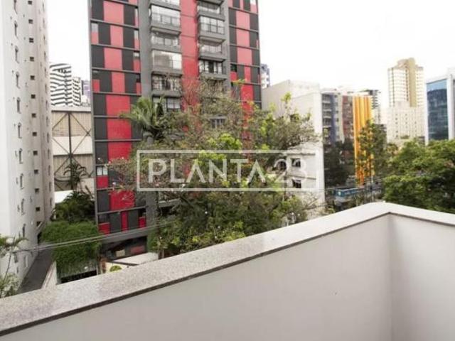 Apartamento com 95 m², 3 quartos sendo 1 suíte à venda no bairro Vila Olímpia
