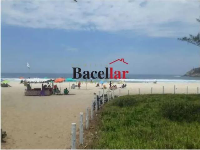 Apartamento com 95m2 3quartos 2 vagas posto 11 do Recreio