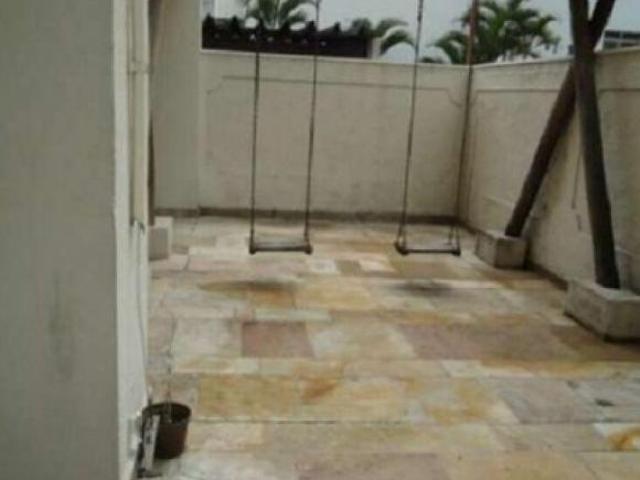 Apartamento com 95m², Living para 2 ambientes, 2 Dormitórios, 1 Banheiro, 1 vaga