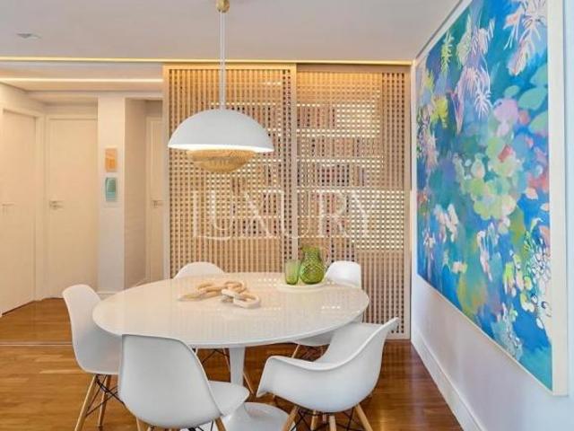 Apartamento com 96 m², 2 quartos sendo 1 suíte à venda no bairro Cerqueira César