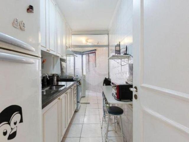Apartamento com 96 m² e 3 quartos à venda em Vila Hamburguesa