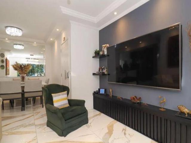Apartamento com 96 m² e 3 quartos à venda em Vila Madalena