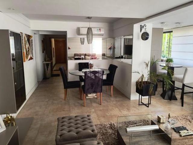 Apartamento com 96 m² privativos, 3 dormitórios, 3 vagas