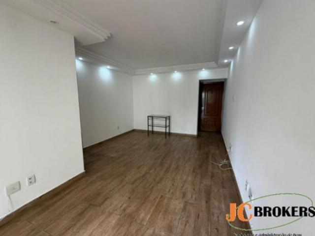 Apartamento com 98 m², 3 Dormitórios sendo 3 suítes, Sala para 2 ambientes, Varanda, 2 Vagas
