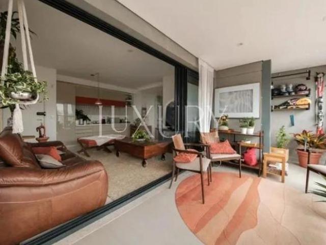 Apartamento com 98 m², 3 quartos sendo 3 suítes à venda no bairro Pinheiros