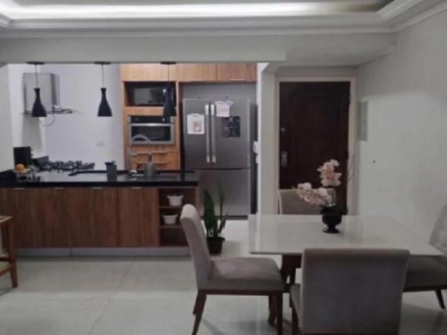 Apartamento com 98 m² e 3 quartos à venda no Centro