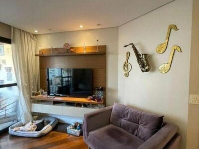 Apartamento com 98m² de área útil, 3 dormitórios sendo 1 suíte, 2 vagas