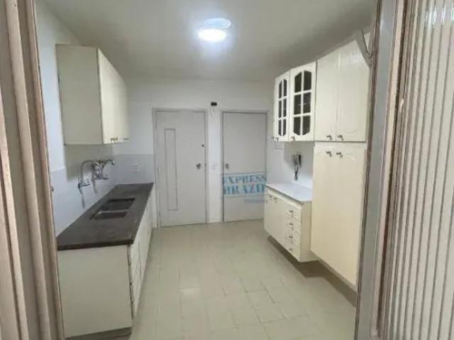 Apartamento com 98m² e 3 dormitórios para locação na Vila Mariana Agende sua visita!