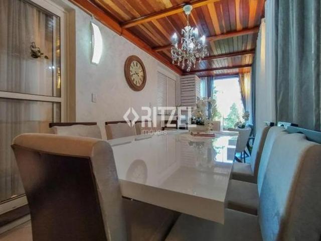 Apartamento com cara de casa à venda no bairro Hamburgo Velho em Novo Hamburgo