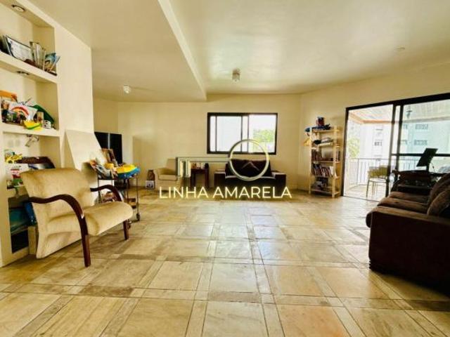 Apartamento com churrasqueira na varanda