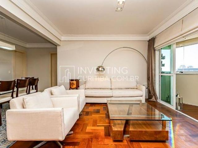 Apartamento com a melhor vista do Passeio Público, 3 quartos. 139m²