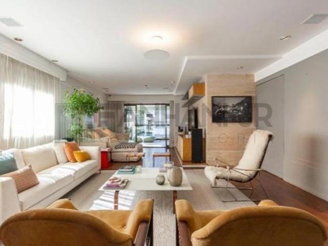 Apartamento com ampla varanda no Jardim Paulista: Apartamento de 3 quartos, 3 suítes e 3 vagas de ga