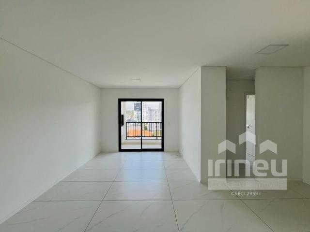 Apartamento com acabamento de alta qualidade no Anita Garibaldi!