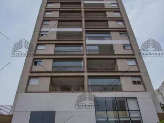 Apartamento com área de lazer completa a poucos metros do Shopping Morumbi