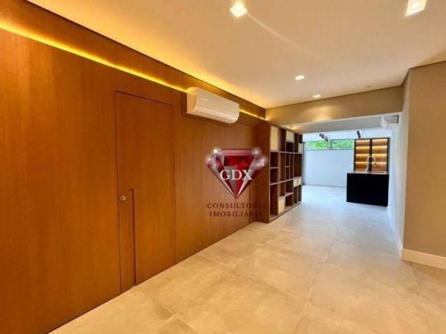 Apartamento com área externa para venda ao lado do Ibirapuera