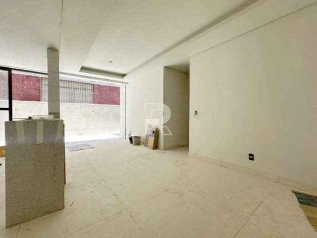 APARTAMENTO COM ÁREA PRIVATIVA 3 QUARTOS À VENDA PRADO