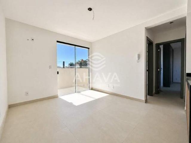 Apartamento com Área Privativa com 2 Quartos à Venda, Itapoã, próximo à Avenida Pedro I