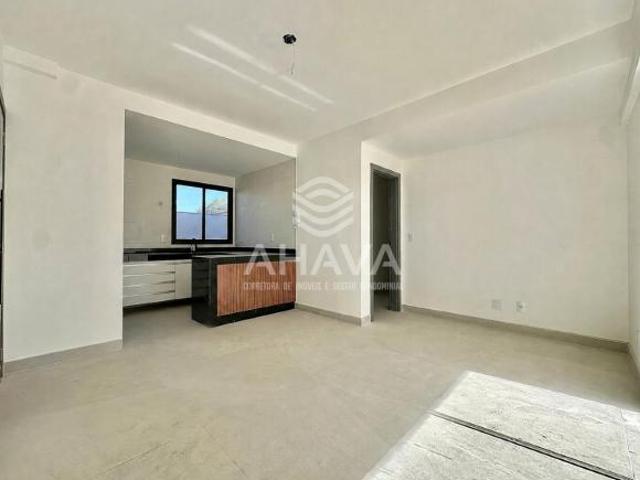 Apartamento com Área Privativa com 3 Quartos à Venda, Itapoã, próximo à Avenida Pedro I