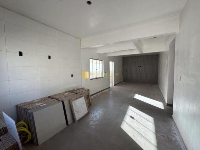 Apartamento com área privativa à venda bairro Santa Clara