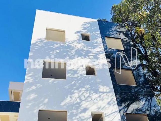 Apartamento com área privativa de 2 quartos à venda no Maria Helena