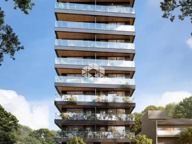 Apartamento com área privativa de 92m², 3 dormitórios sendo um suíte, ampla sacada, hall social, coz