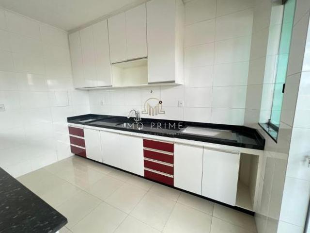 Apartamento Com ÁREA PRIVATIVA E CLOSET