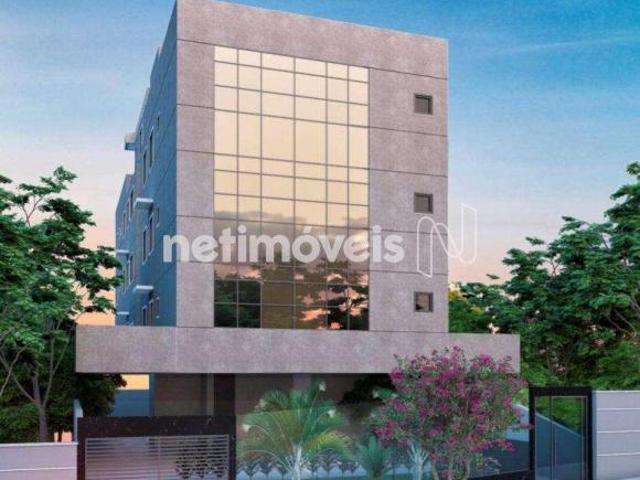 Apartamento com Área Privativa e Design Moderno – Localização Privilegiada