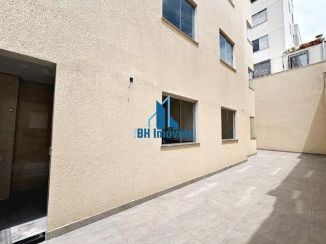 Apartamento com área privativa em U de 3 Quartos, 2 Vagas com elevador no Bairro Guarani