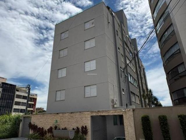 Apartamento com área privativa no Belvedere