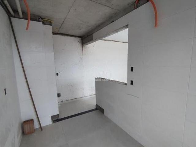 APARTAMENTO COM ÁREA PRIVATIVA PRONTO EM 07/2026