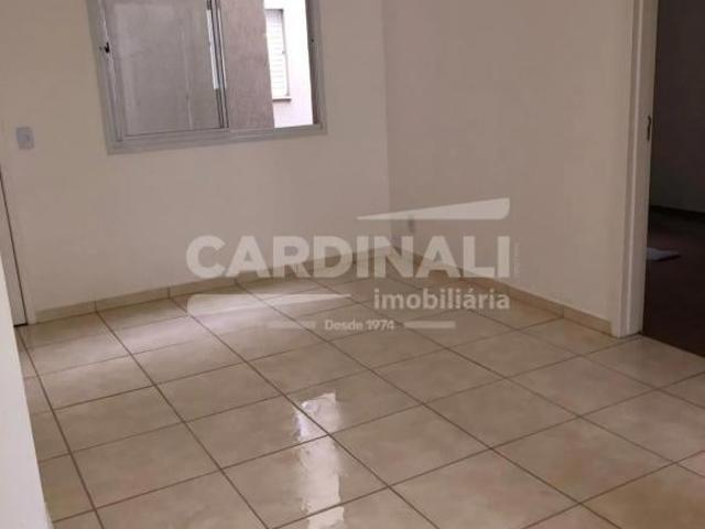 Apartamento com boa localização, próximo a escolas e creches