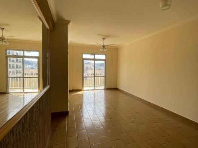 Apartamento com Bela vista no Centro de São Lourenço – 2 Quartos, Varandas e Vaga d