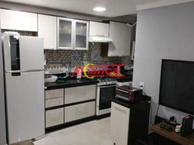 APARTAMENTO COM GARAGEM COBERTA, PRA CARRO E MOTO CONDOMINIO COPLETO