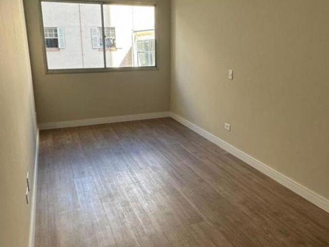 Apartamento com garagem na Santa Cecília 27 m² reformadissimo