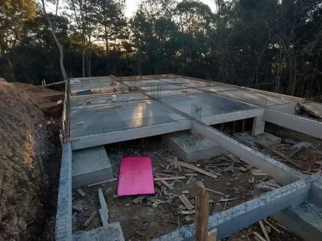 Apartamento com dois dormitórios no Santa Catarina