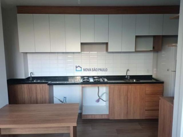 Apartamento com dois dormitórios à venda na região da Vila Guarani