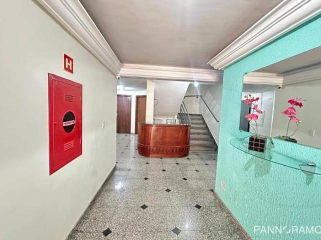 Apartamento com dois quartos no Santa Cândida