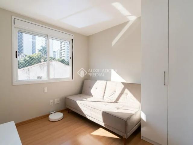 Apartamento com dois quartos à venda no bairro Santa Cecíla